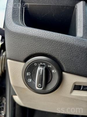 Melns Volkswagen T6 2015 Liepāja, ar dzinēja tilpumu 2.00 L un nobraukumu 289 tūkst. km par 15000 €, foto 12 vietnē AUTOMOTO.COM.LV