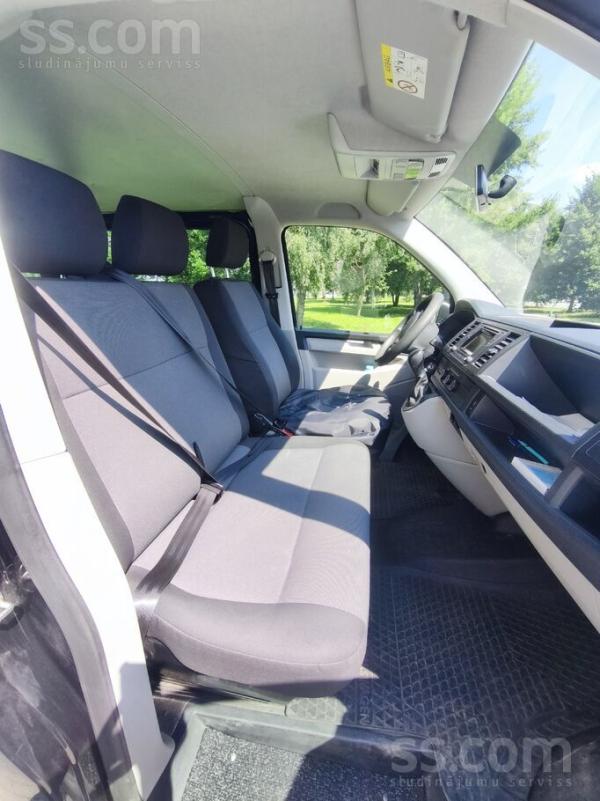 Melns Volkswagen T6 2015 Rīga, ar dzinēja tilpumu 2.00 L un nobraukumu 98 tūkst. km par 15730 €, foto 5 vietnē AUTOMOTO.COM.LV