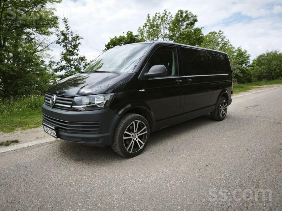 Black Volkswagen T6 2017 in Riga, with an engine capacity of 2.00 L and mileage of 236 thousand km for 11000 €, photo 7 on AUTOMOTO.COM.LV