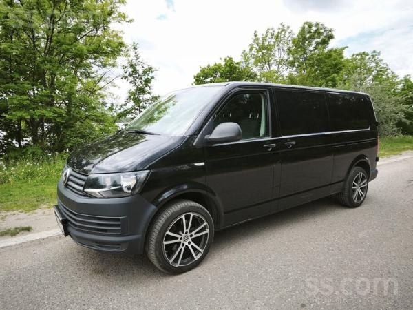 Black Volkswagen T6 2017 in Riga, with an engine capacity of 2.00 L and mileage of 236 thousand km for 11300 €, photo 7 on AUTOMOTO.COM.LV