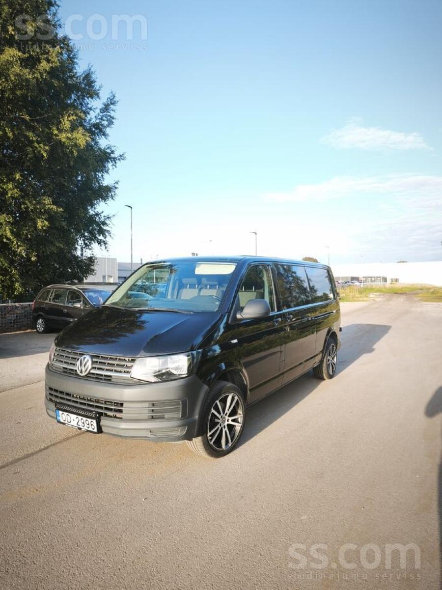 Black Volkswagen T6 2017 in Riga, with an engine capacity of 2.00 L and mileage of 237 thousand km for 12000 €, photo 8 on AUTOMOTO.COM.LV