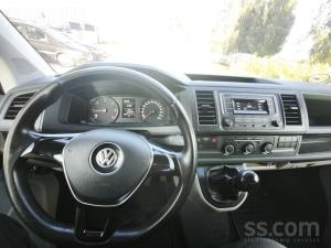 Black Volkswagen T6 2017 in Riga, with an engine capacity of 2.00 L and mileage of 237 thousand km for 12000 €, photo 10 on AUTOMOTO.COM.LV