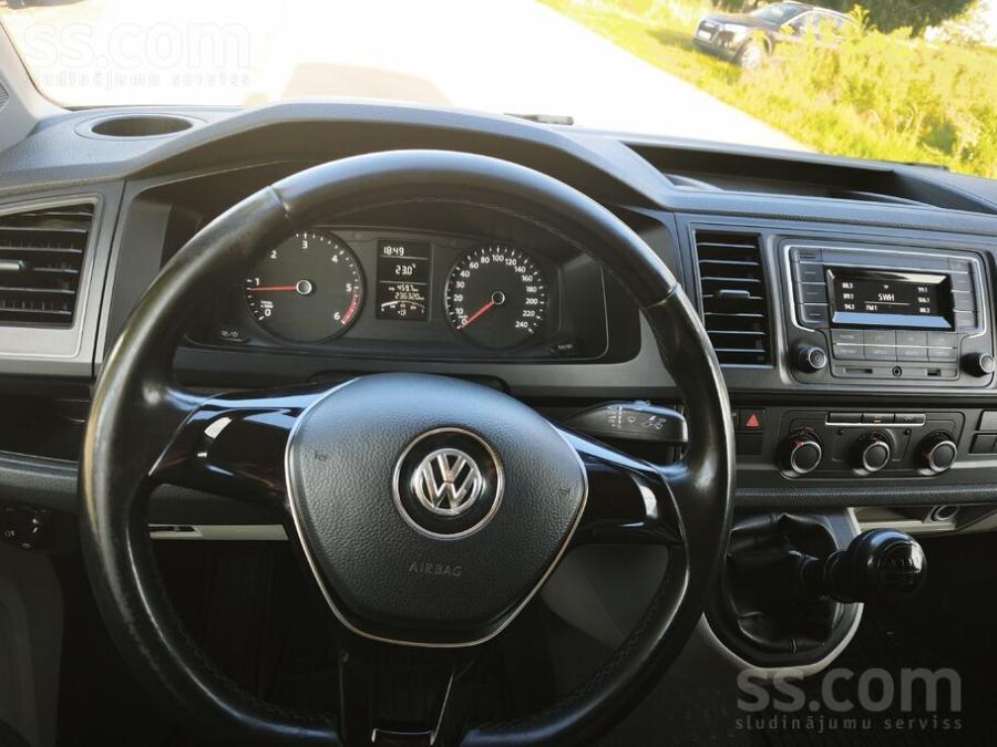 Black Volkswagen T6 2017 in Riga, with an engine capacity of 2.00 L and mileage of 237 thousand km for 12000 €, photo 14 on AUTOMOTO.COM.LV