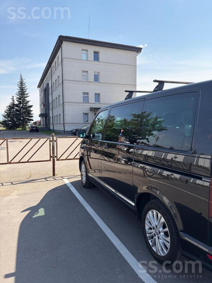 Melns Volkswagen T6 2020 Rīga, ar dzinēja tilpumu 2.00 L un nobraukumu 228 tūkst. km par 35200 €, foto 6 vietnē AUTOMOTO.COM.LV