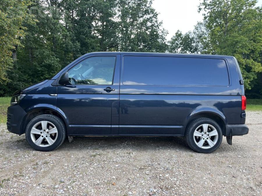 Zils Volkswagen T6 2016 Rīga, ar dzinēja tilpumu 2.00 L un nobraukumu 190 tūkst. km par 14200 €, foto 5 vietnē AUTOMOTO.COM.LV