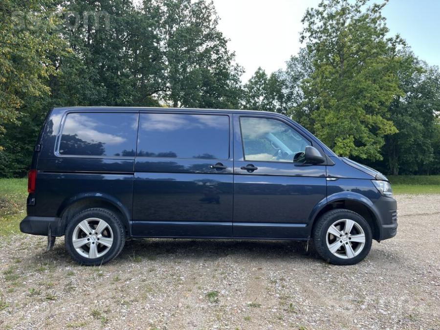 Zils Volkswagen T6 2016 Rīga, ar dzinēja tilpumu 2.00 L un nobraukumu 190 tūkst. km par 14200 €, foto 9 vietnē AUTOMOTO.COM.LV