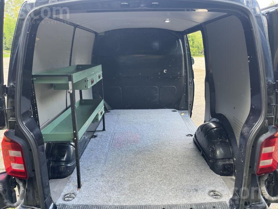 Zils Volkswagen T6 2016 Rīga, ar dzinēja tilpumu 2.00 L un nobraukumu 190 tūkst. km par 14200 €, foto 11 vietnē AUTOMOTO.COM.LV