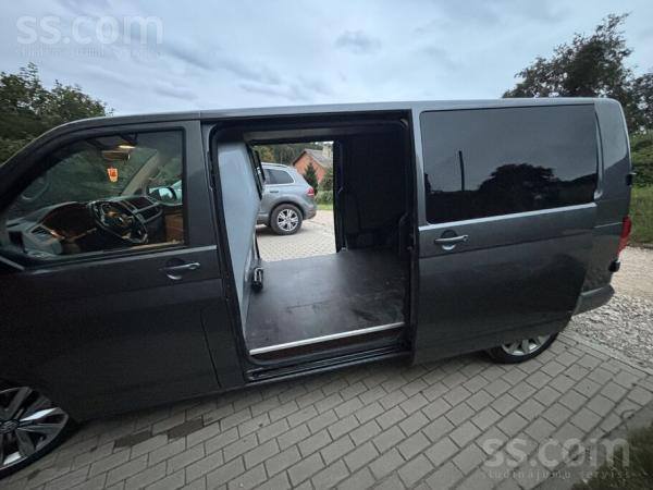 Grey Volkswagen T6 2016 in Tukums, with an engine capacity of 2.00 L and mileage of 194 thousand km for 16500 €, photo 2 on AUTOMOTO.COM.LV
