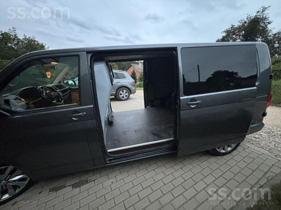 Grey Volkswagen T6 2016 in Tukums, with an engine capacity of 2.00 L and mileage of 194 thousand km for 16500 €, photo 1 on AUTOMOTO.COM.LV
