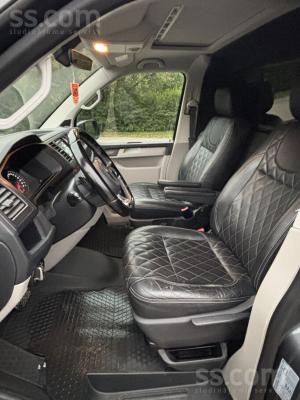 Grey Volkswagen T6 2016 in Tukums, with an engine capacity of 2.00 L and mileage of 194 thousand km for 16500 €, photo 33 on AUTOMOTO.COM.LV