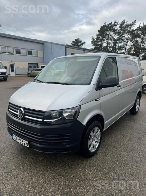 Grey Volkswagen T6 2018 in Riga, with an engine capacity of 2.00 L and mileage of 199 thousand km for 11200 €, photo 1 on AUTOMOTO.COM.LV