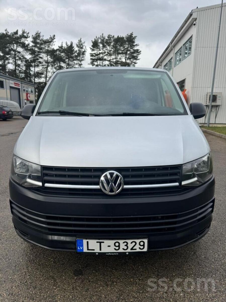 Pelēks Volkswagen T6 2018 Rīga, ar dzinēja tilpumu 2.00 L un nobraukumu 199 tūkst. km par 11200 €, foto 3 vietnē AUTOMOTO.COM.LV