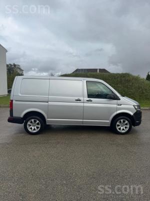 Pelēks Volkswagen T6 2018 Rīga, ar dzinēja tilpumu 2.00 L un nobraukumu 199 tūkst. km par 11200 €, foto 5 vietnē AUTOMOTO.COM.LV