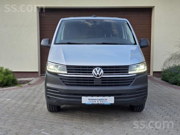 Pelēks Volkswagen T6 2020 Rīga, ar dzinēja tilpumu 2.00 L un nobraukumu 97 tūkst. km par 28995 €, foto 2 vietnē AUTOMOTO.COM.LV