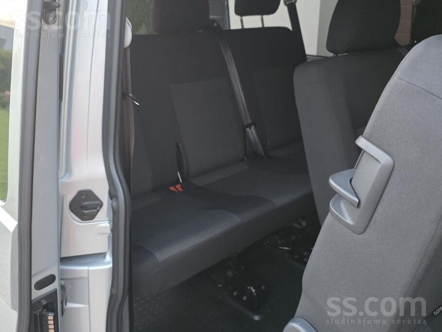 Pelēks Volkswagen T6 2020 Rīga, ar dzinēja tilpumu 2.00 L un nobraukumu 97 tūkst. km par 28995 €, foto 16 vietnē AUTOMOTO.COM.LV