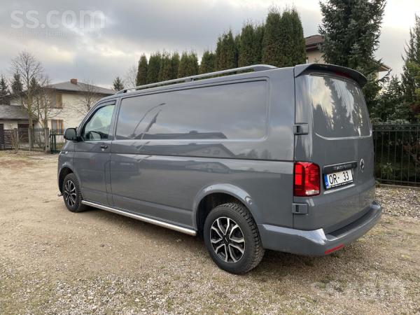 Pelēks Volkswagen T6 2021 Ogre, ar dzinēja tilpumu 2.00 L un nobraukumu 298 tūkst. km par 23900 €, foto 5 vietnē AUTOMOTO.COM.LV