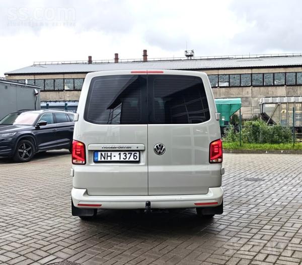 Grey Volkswagen T6 2021 in Liepaja, with an engine capacity of 2.00 L and mileage of 190 thousand km for 22900 €, photo 5 on AUTOMOTO.COM.LV