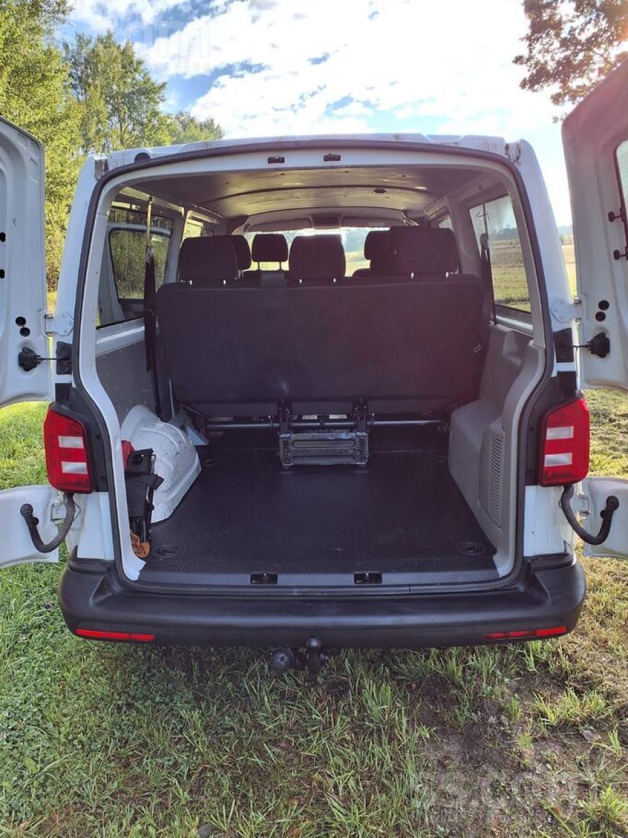 White Volkswagen T6 2016 in Riga, with an engine capacity of 2.00 L and mileage of 304 thousand km for 11900 €, photo 11 on AUTOMOTO.COM.LV