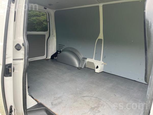 Balts Volkswagen T6 2017 Bauska, ar dzinēja tilpumu 2.00 L un nobraukumu 0 tūkst. km par 12500 €, foto 10 vietnē AUTOMOTO.COM.LV
