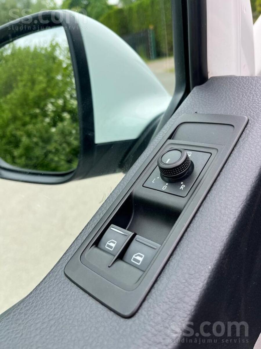 Balts Volkswagen T6 2017 Bauska, ar dzinēja tilpumu 2.00 L un nobraukumu 0 tūkst. km par 12500 €, foto 25 vietnē AUTOMOTO.COM.LV