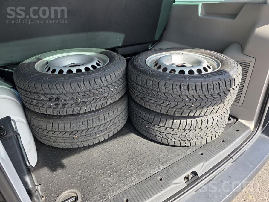 Balts Volkswagen T6 2019 Gulbene, ar dzinēja tilpumu 2.00 L un nobraukumu 80 tūkst. km par 29750 €, foto 7 vietnē AUTOMOTO.COM.LV