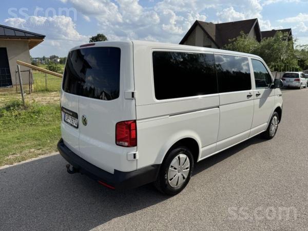 White Volkswagen T6 2021 in Riga, with an engine capacity of 2.00 L and mileage of 352 thousand km for 13700 €, photo 5 on AUTOMOTO.COM.LV