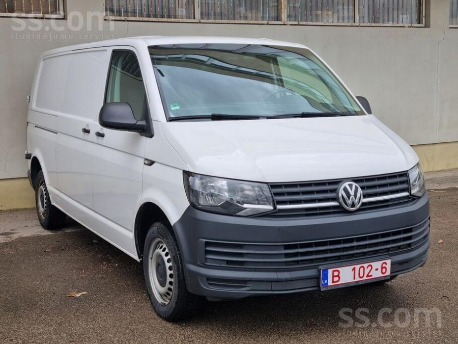 Balts Volkswagen T6 2018 Ogre, ar dzinēja tilpumu 2.00 L un nobraukumu 296 tūkst. km par 10950 €, foto 4 vietnē AUTOMOTO.COM.LV