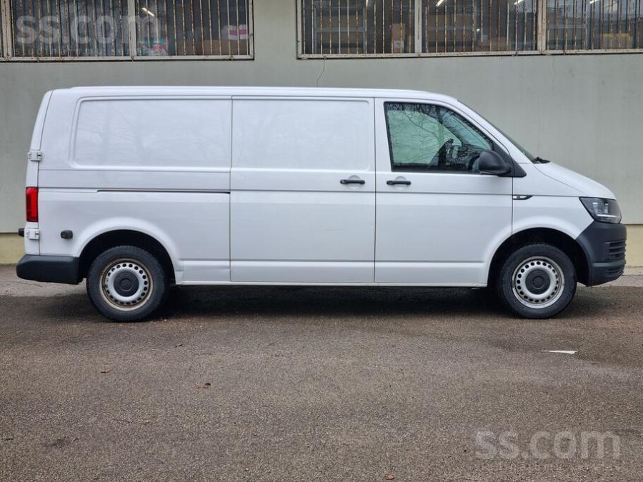 Balts Volkswagen T6 2018 Ogre, ar dzinēja tilpumu 2.00 L un nobraukumu 296 tūkst. km par 10950 €, foto 5 vietnē AUTOMOTO.COM.LV