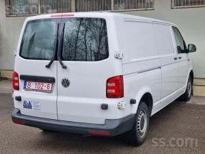 Balts Volkswagen T6 2018 Ogre, ar dzinēja tilpumu 2.00 L un nobraukumu 296 tūkst. km par 10950 €, foto 9 vietnē AUTOMOTO.COM.LV