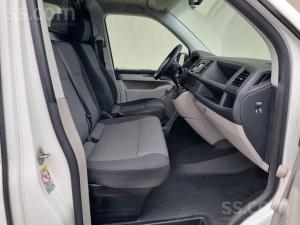Balts Volkswagen T6 2018 Ogre, ar dzinēja tilpumu 2.00 L un nobraukumu 296 tūkst. km par 10950 €, foto 10 vietnē AUTOMOTO.COM.LV
