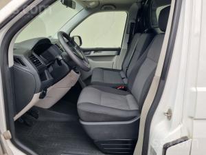 Balts Volkswagen T6 2018 Ogre, ar dzinēja tilpumu 2.00 L un nobraukumu 296 tūkst. km par 10950 €, foto 11 vietnē AUTOMOTO.COM.LV