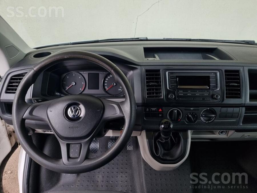 Balts Volkswagen T6 2018 Ogre, ar dzinēja tilpumu 2.00 L un nobraukumu 296 tūkst. km par 10950 €, foto 12 vietnē AUTOMOTO.COM.LV