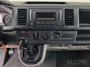 Balts Volkswagen T6 2018 Ogre, ar dzinēja tilpumu 2.00 L un nobraukumu 296 tūkst. km par 10950 €, foto 13 vietnē AUTOMOTO.COM.LV