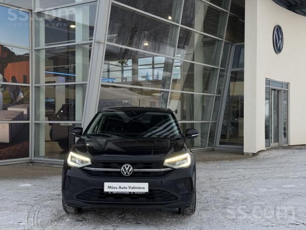 Black Volkswagen Taigo 2022 in Valmiera, with an engine capacity of 1.00 L and mileage of 70 thousand km for 16800 €, photo 2 on AUTOMOTO.COM.LV