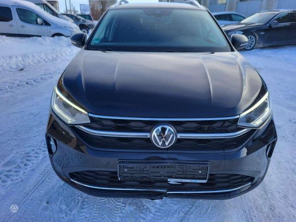 Melns Volkswagen Taigo 2022 Raseiniai, ar dzinēja tilpumu 1.00 L un nobraukumu 42 tūkst. km par 9350 €, foto 5 vietnē AUTOMOTO.COM.LV