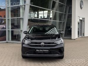 Melns Volkswagen Taigo 2022 Valmiera, ar dzinēja tilpumu 1.00 L un nobraukumu 45 tūkst. km par 16900 €, foto 3 vietnē AUTOMOTO.COM.LV