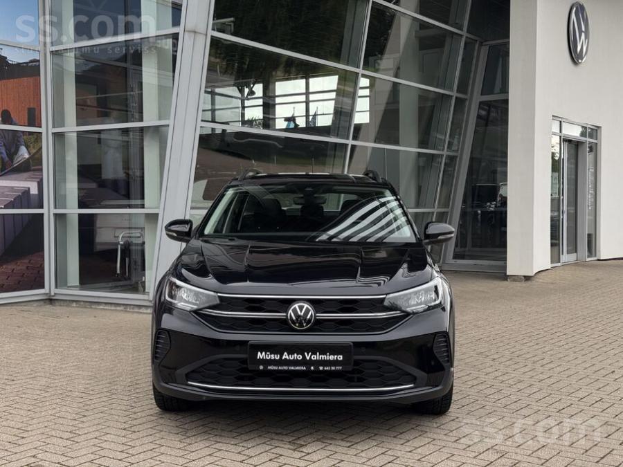 Melns Volkswagen Taigo 2022 Valmiera, ar dzinēja tilpumu 1.00 L un nobraukumu 45 tūkst. km par 16900 €, foto 3 vietnē AUTOMOTO.COM.LV