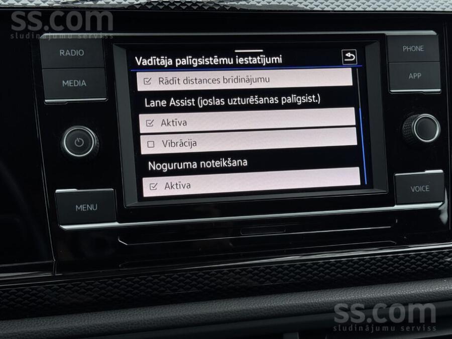 Melns Volkswagen Taigo 2022 Valmiera, ar dzinēja tilpumu 1.00 L un nobraukumu 45 tūkst. km par 16900 €, foto 15 vietnē AUTOMOTO.COM.LV