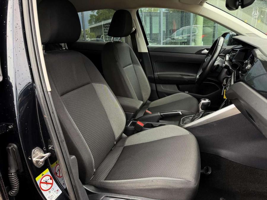 Melns Volkswagen Taigo 2022 Kauņa, ar dzinēja tilpumu 1.00 L un nobraukumu 149 tūkst. km par 14900 €, foto 10 vietnē AUTOMOTO.COM.LV