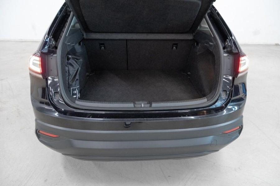 Melns Volkswagen Taigo 2022 Viļņa, ar dzinēja tilpumu 1.00 L un nobraukumu 66 tūkst. km par 17300 €, foto 17 vietnē AUTOMOTO.COM.LV