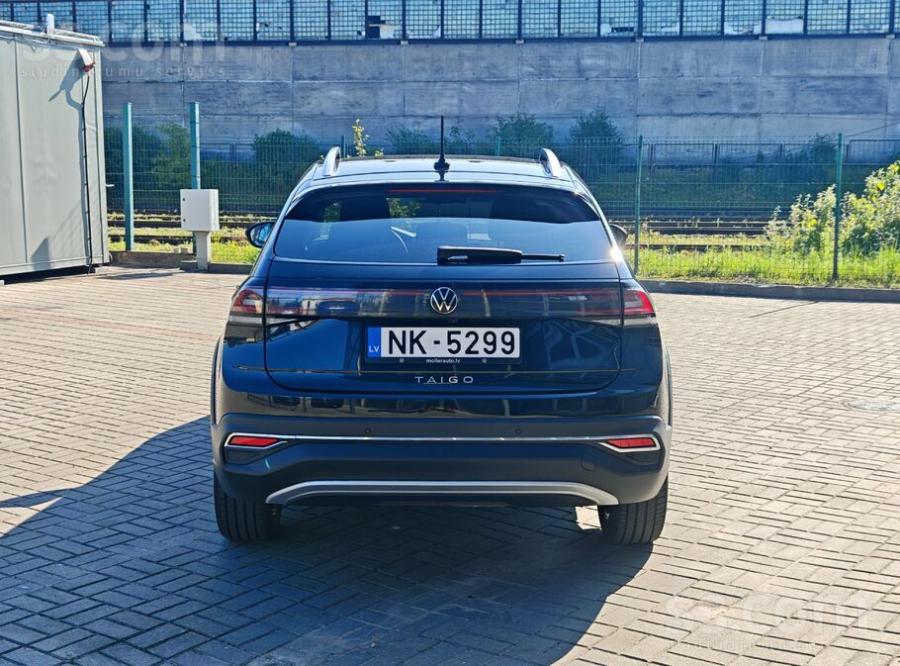 Melns Volkswagen Taigo 2023 Liepāja, ar dzinēja tilpumu 1.00 L un nobraukumu 44 tūkst. km par 21300 €, foto 9 vietnē AUTOMOTO.COM.LV