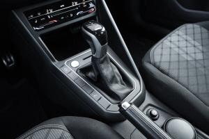 Melns Volkswagen Taigo 2023 Mārupe, ar dzinēja tilpumu 1.50 L un nobraukumu 51 tūkst. km par 25200 €, foto 21 vietnē AUTOMOTO.COM.LV