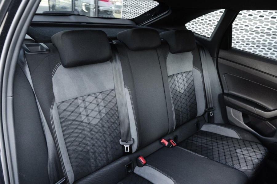 Melns Volkswagen Taigo 2023 Mārupe, ar dzinēja tilpumu 1.50 L un nobraukumu 51 tūkst. km par 25200 €, foto 24 vietnē AUTOMOTO.COM.LV