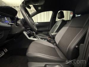 Melns Volkswagen Taigo 2025 Rīga, ar dzinēja tilpumu 1.00 L un nobraukumu 15 tūkst. km par 19990 €, foto 14 vietnē AUTOMOTO.COM.LV