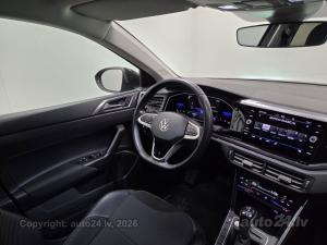 Melns Volkswagen Taigo 2022 Tallina, ar dzinēja tilpumu 1.00 L un nobraukumu 56 tūkst. km par 19900 €, foto 14 vietnē AUTOMOTO.COM.LV