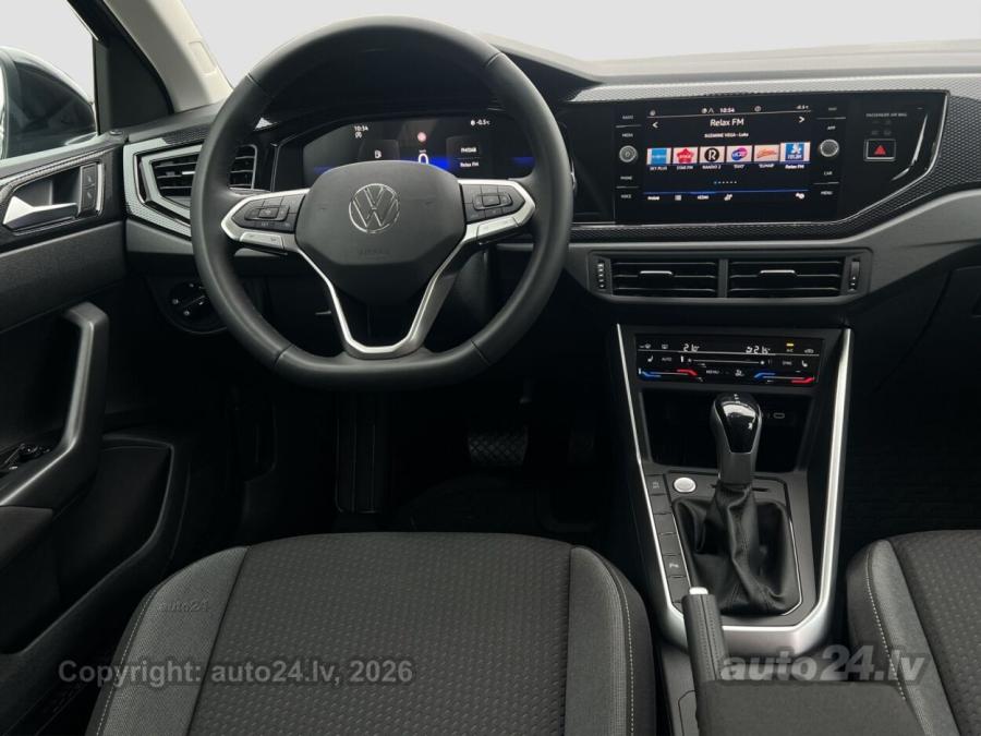 Melns Volkswagen Taigo 2025 Pērnava, ar dzinēja tilpumu 1.00 L un nobraukumu 5 tūkst. km par 25900 €, foto 6 vietnē AUTOMOTO.COM.LV