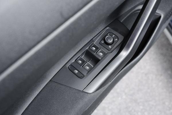 Zils Volkswagen Taigo 2022 Rīga, ar dzinēja tilpumu 1.50 L un nobraukumu 72 tūkst. km par 23500 €, foto 8 vietnē AUTOMOTO.COM.LV
