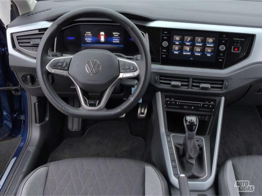 Zils Volkswagen Taigo 2025 Kauņa, ar dzinēja tilpumu 1.00 L un nobraukumu 10 tūkst. km par 26292 €, foto 6 vietnē AUTOMOTO.COM.LV