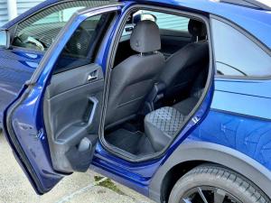 Zils Volkswagen Taigo 2025 Viļņa, ar dzinēja tilpumu 1.50 L un nobraukumu 28 tūkst. km par 21175 €, foto 34 vietnē AUTOMOTO.COM.LV