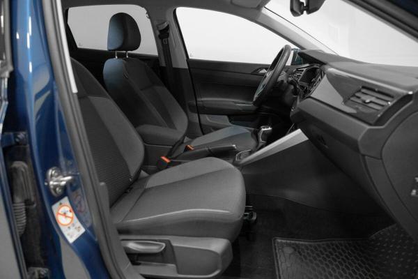 Blue Volkswagen Taigo 2025 in Vilnius, with an engine capacity of 1.00 L and mileage of 39 thousand km for 20950 €, photo 8 on AUTOMOTO.COM.LV